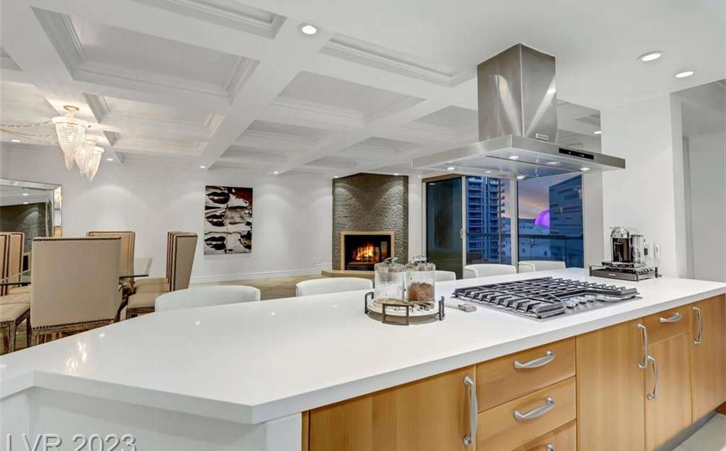 2747 Paradise Road #1502, Las Vegas, NV 89109 at Turnberry Place