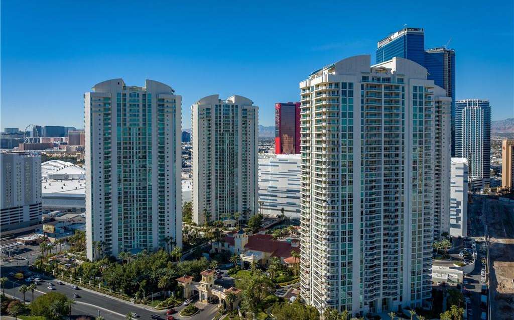 2747 Paradise Road #3403, Las Vegas, NV 89109 at Turnberry Place
