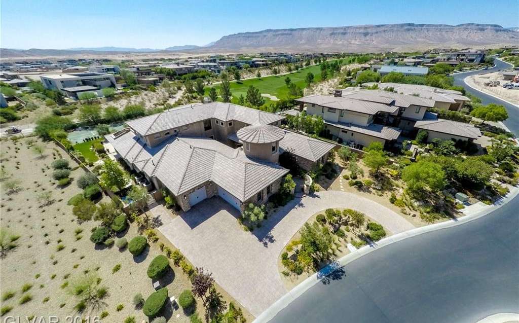 31 Hawk Ridge Drive, Las Vegas, NV 89135 in The Ridges in Summerlin