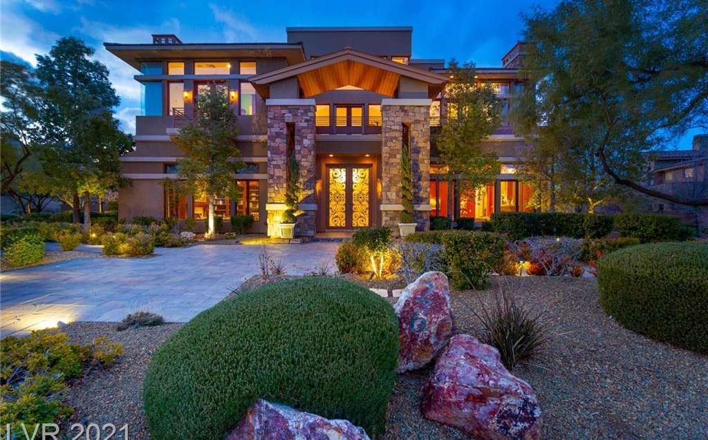 26 Promontory Ridge Drive, Las Vegas, NV 89135 in The Ridges in Summerlin