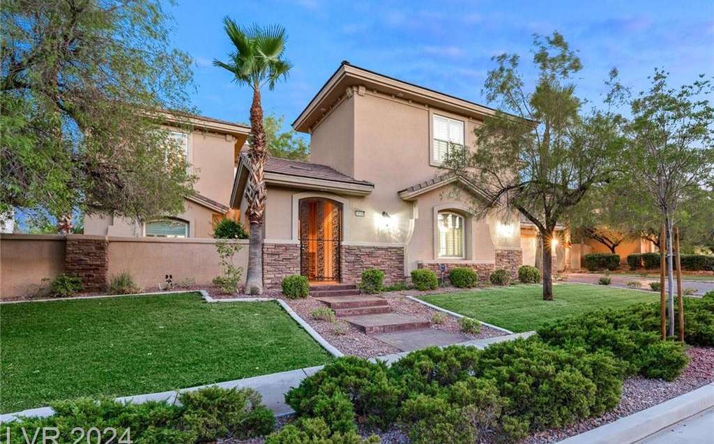 10895 Willow Heights Drive, Las Vegas, NV 89135 in Willow Creek in The ...