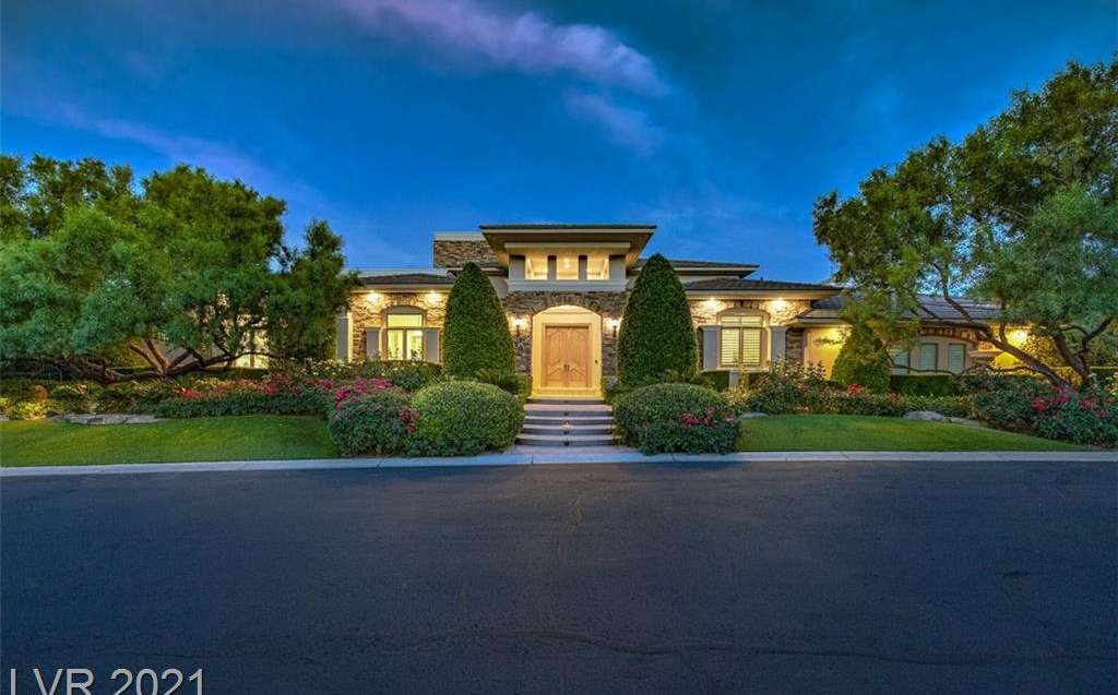 25 Promontory Ridge Drive, Las Vegas, NV 89135 in The Ridges in Summerlin