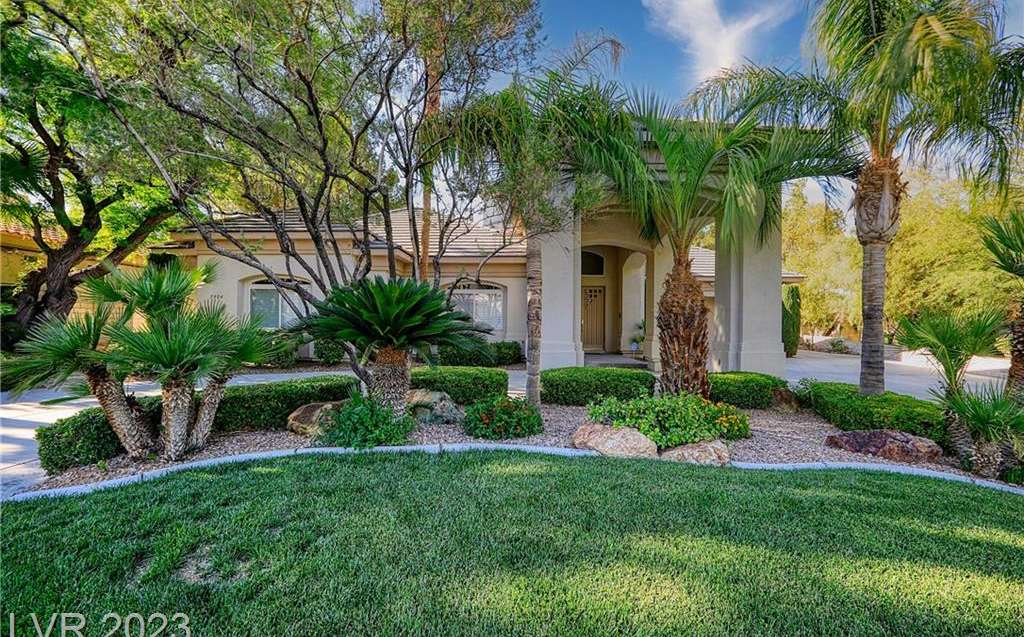 7404 Oak Grove Avenue, Las Vegas, NV 89117 in Section Ten in Las Vegas