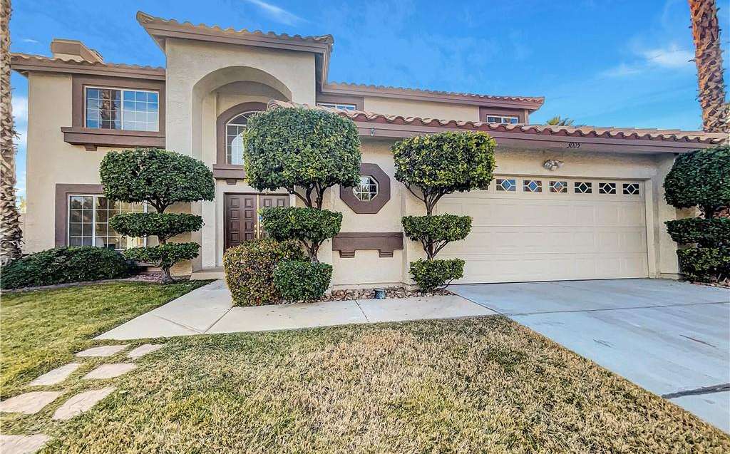 3005 Stern Drive, Las Vegas, NV 89117 in The Lakes in Las Vegas