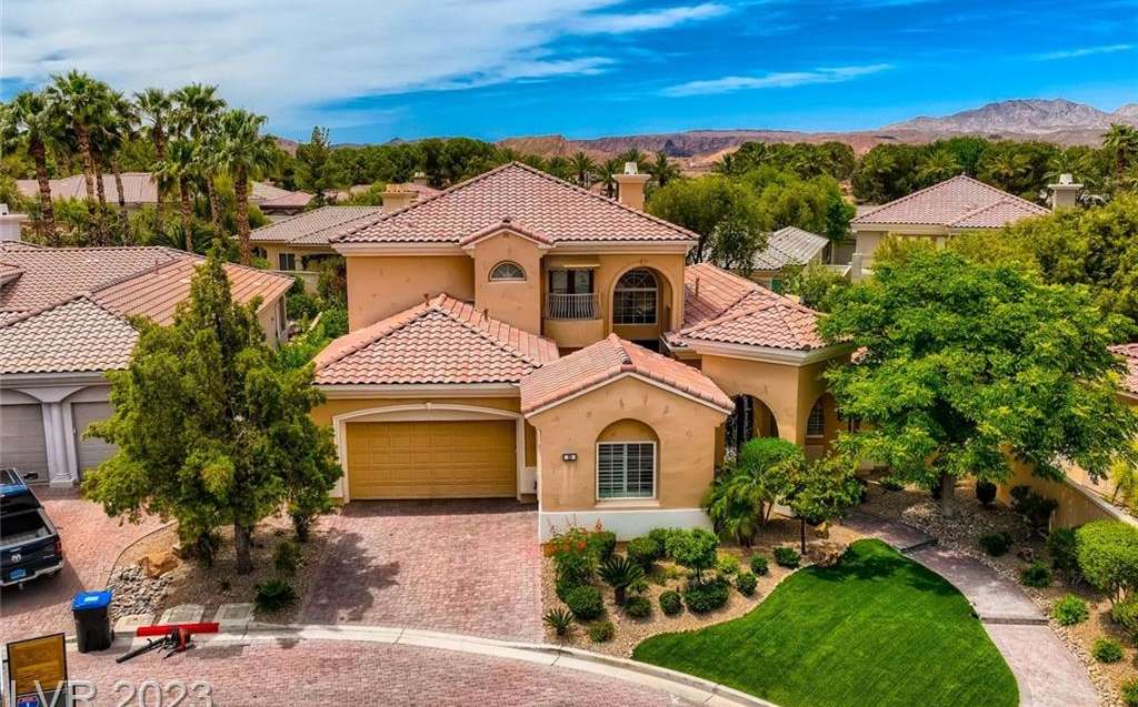 28 Avenida Fiori , Henderson, NV 89011 in Lake Las Vegas in Henderson