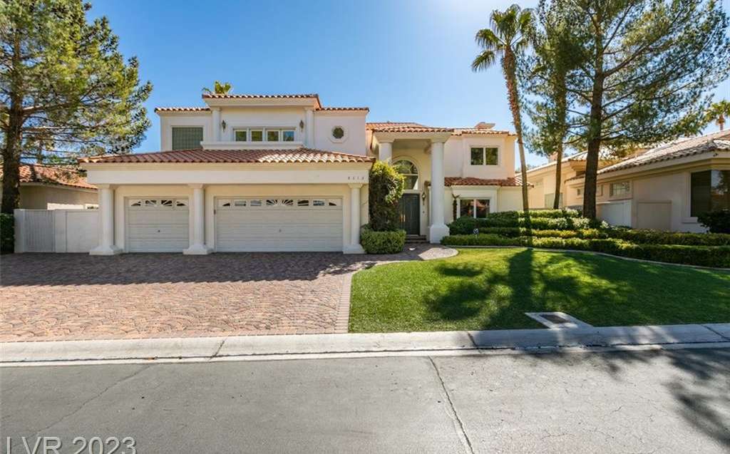 8613 Robinson Ridge Drive, Las Vegas, NV 89117 in Canyon Gate in Las Vegas