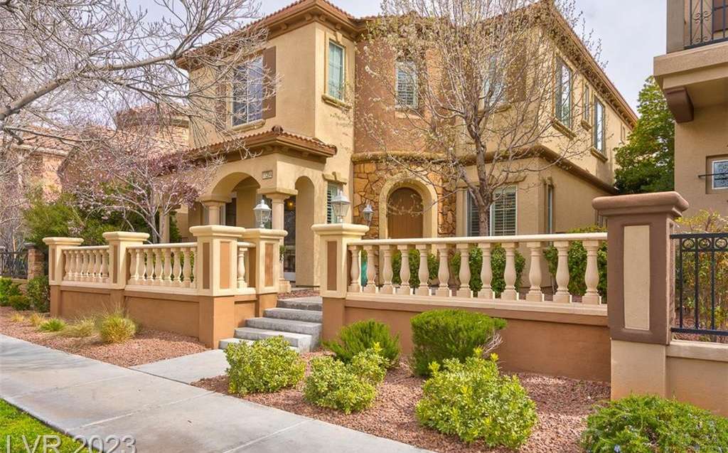 11294 Merado Peak Drive, Las Vegas, NV 89135 in Traccia in Summerlin Centre