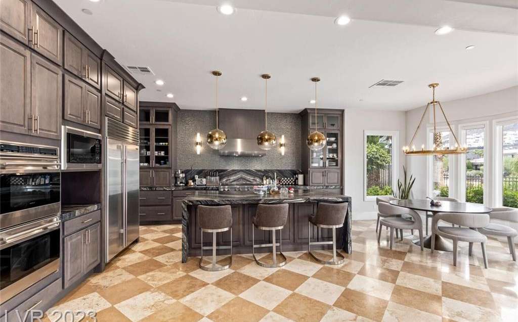 1340 Enchanted River Drive, Henderson, NV 89012 in Macdonald Highlands ...