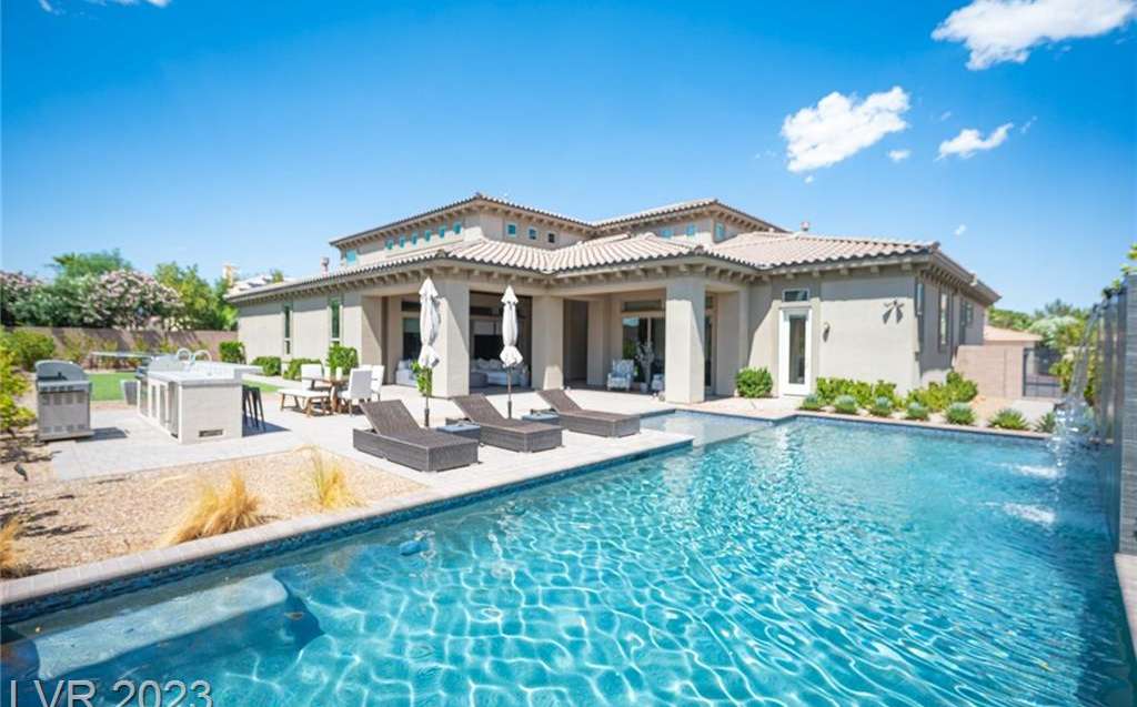 3235 Costa Smeralda Circle, Las Vegas, NV 89117 in Section Ten in Las Vegas