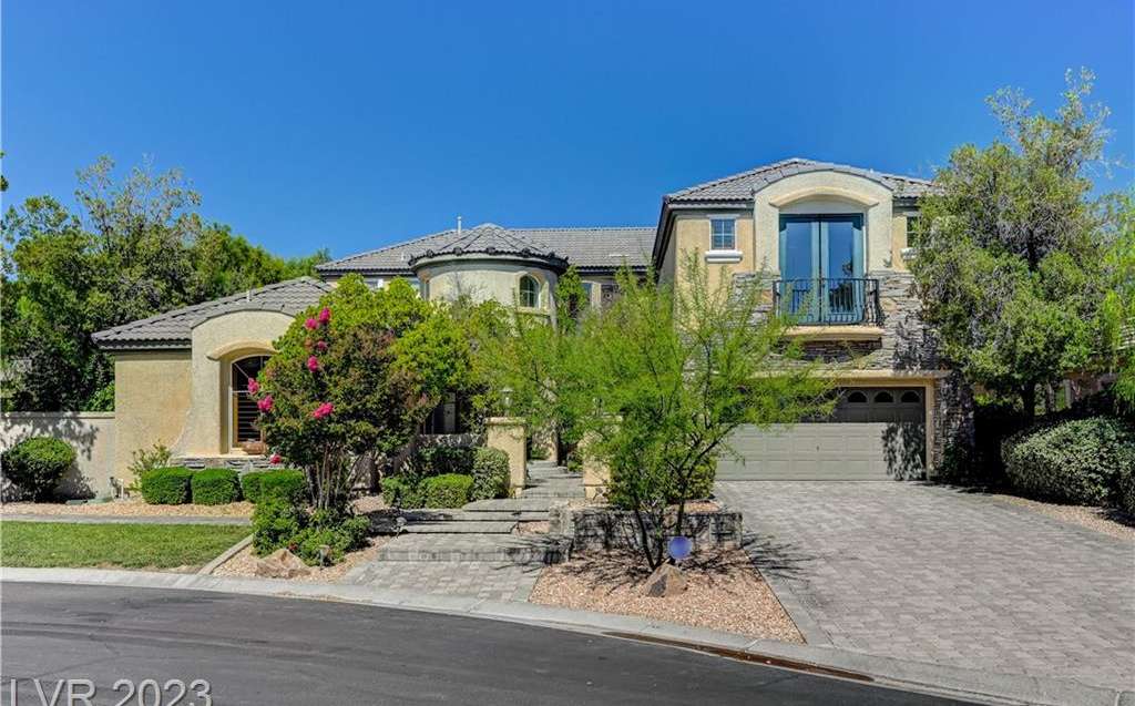 309 Round Stone Court, Las Vegas, NV 89145 in Queensridge in Las Vegas