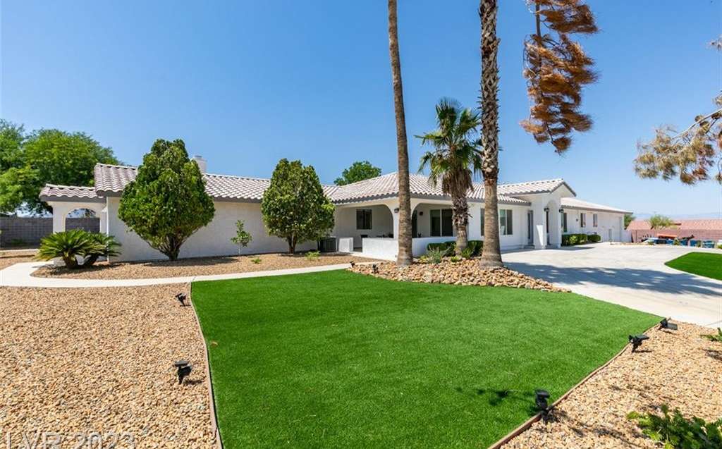 1031 Havre Avenue, Henderson, NV 89015 in Henderson