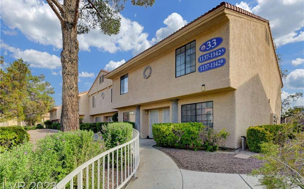 2851 South Valley View Boulevard #1137B, Las Vegas, NV 89102 in Las Vegas