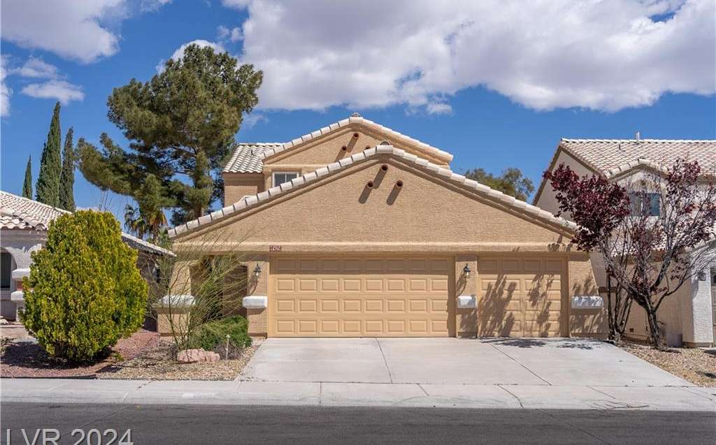 2312 Diamondback Drive, Las Vegas, NV 89117 in Las Vegas