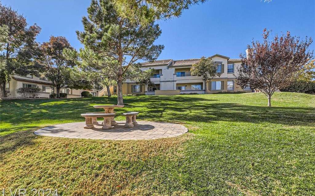 1720 Queen Victoria Street #204, Las Vegas, NV 89144 in The Arbors in ...