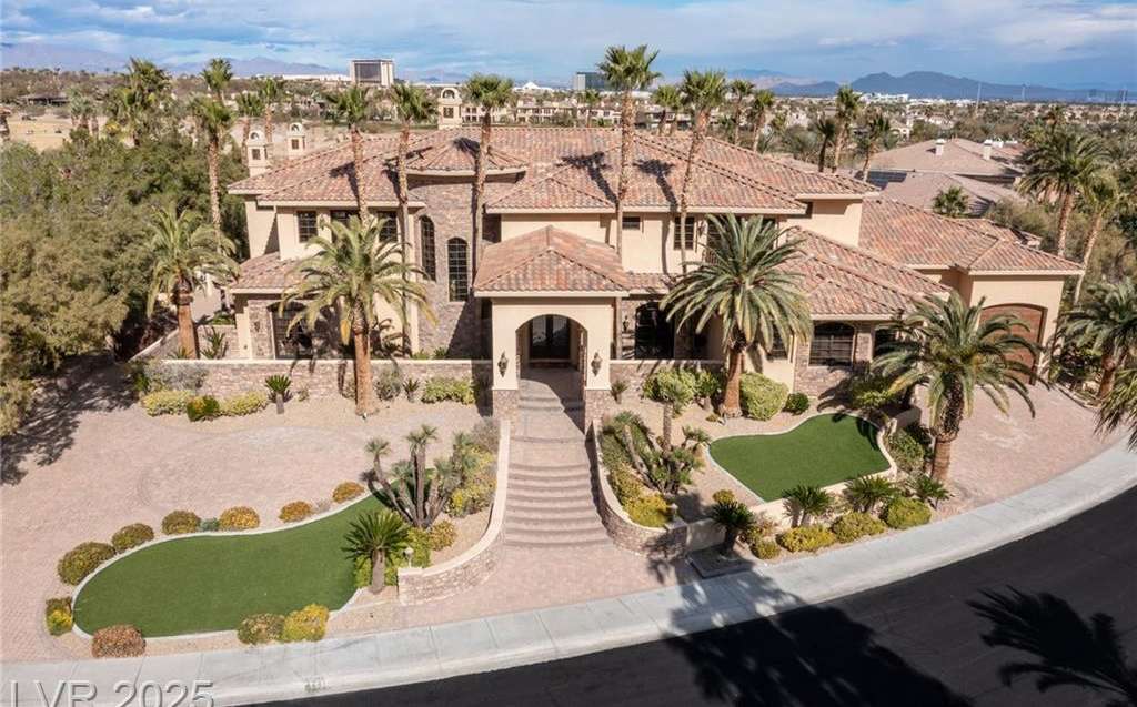 2540 Red Arrow Drive, Las Vegas, NV 89135 in Red Rock Country Club in ...